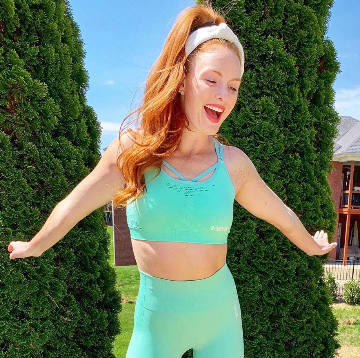 415 Day – Scarlett Shine